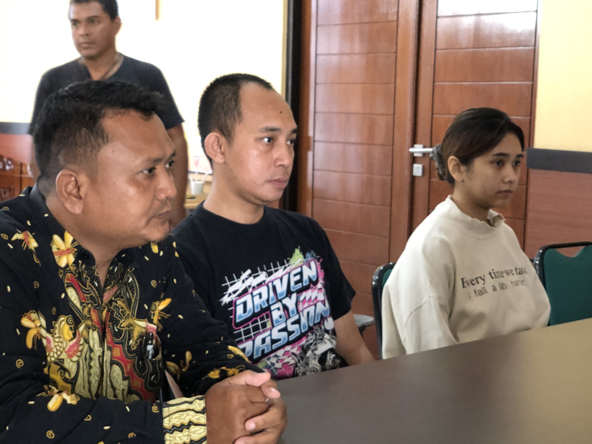 Lebaran di Penjara, Ichlas dan Viska Tersangka Kasus Pornografi Viral ...