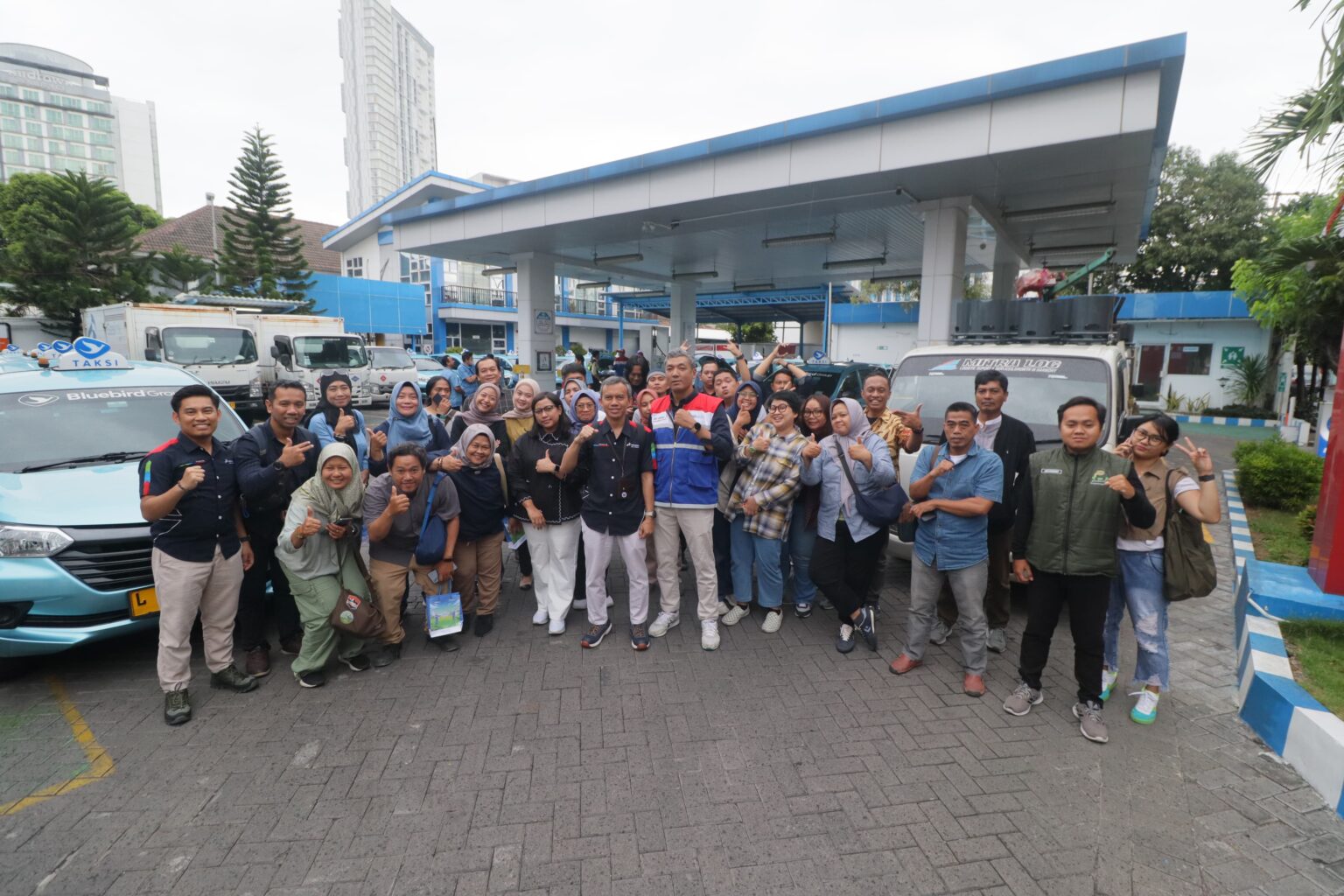 PGN Kenalkan BBG Lewat Roadshow AJP 2025, Jurnalis Diajak Naik Taksi Gasku